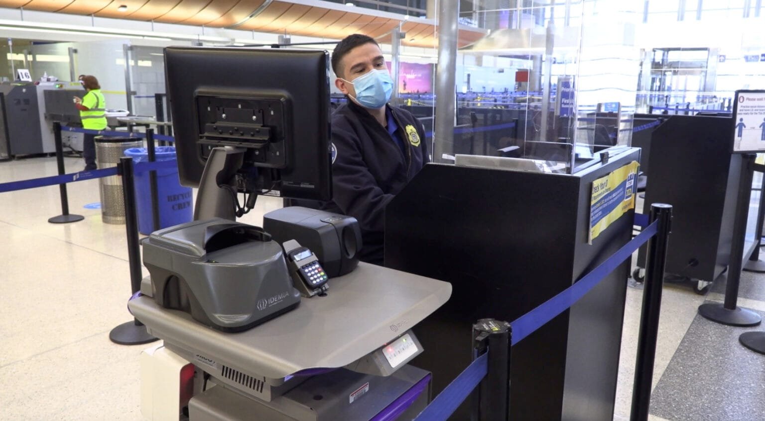 LAX introduces automated touchless photo ID scanners – Airport World