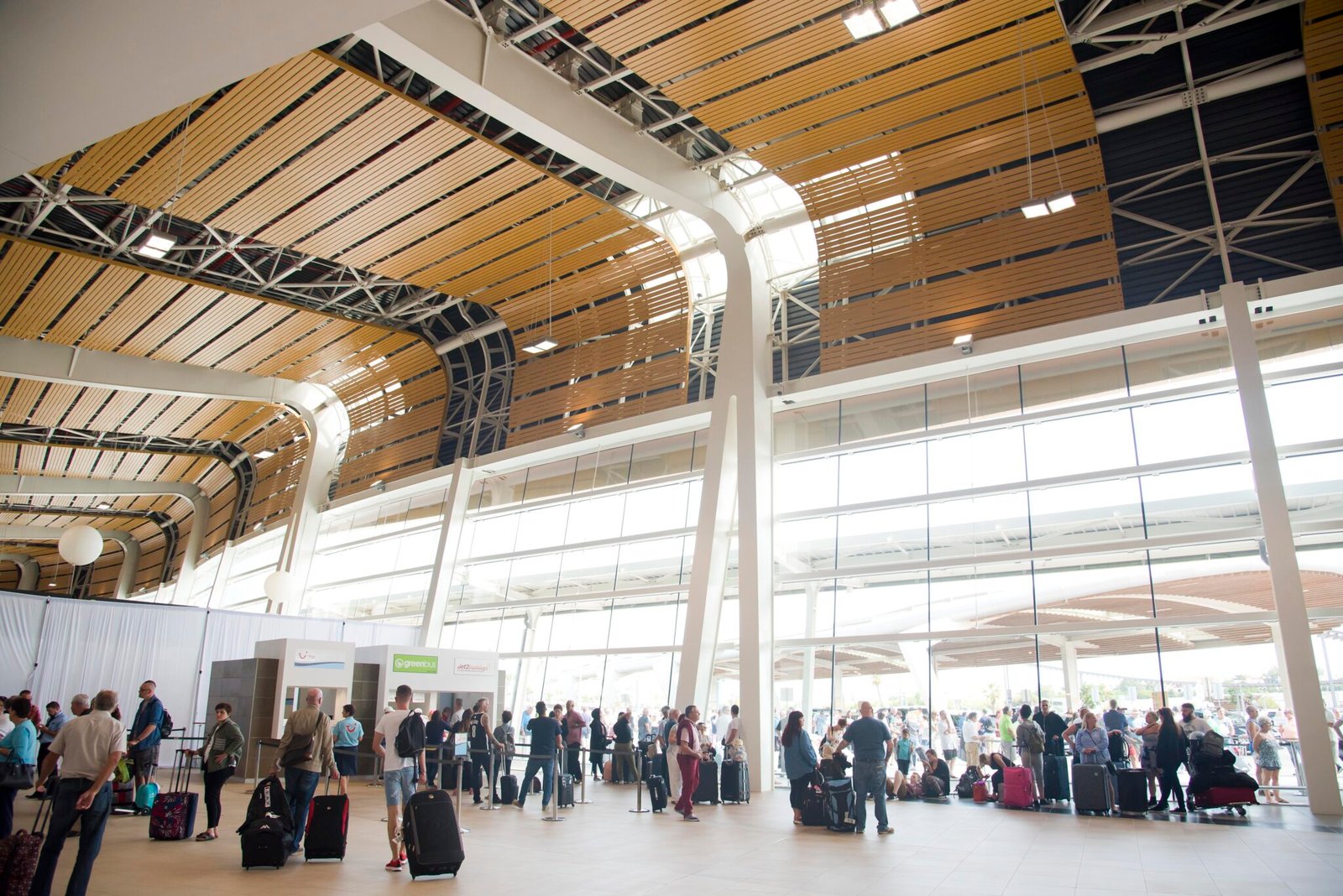 Aer Rianta International signs Portuguese duty free concession ...