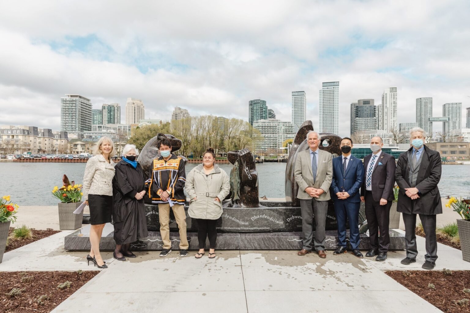 New sculpture honours Toronto’s indigenous people – Airport World