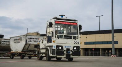 Frankfurt Airport trialling autonomous baggage and cargo tractor ...