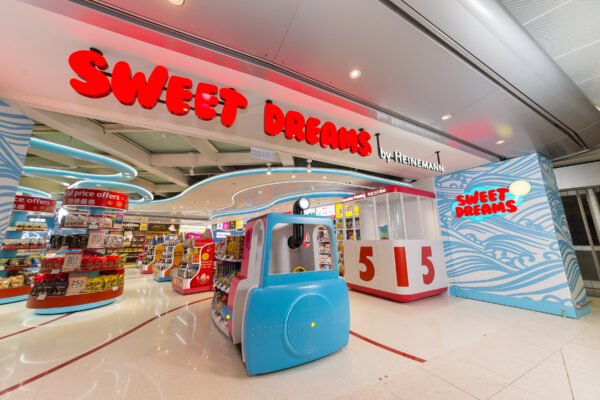 Hong Kong’s eye catching sweet shop back in business – Airport World