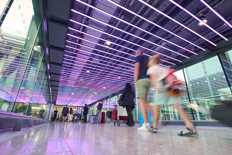 New technology improves Heathrow security experience for passengers ...